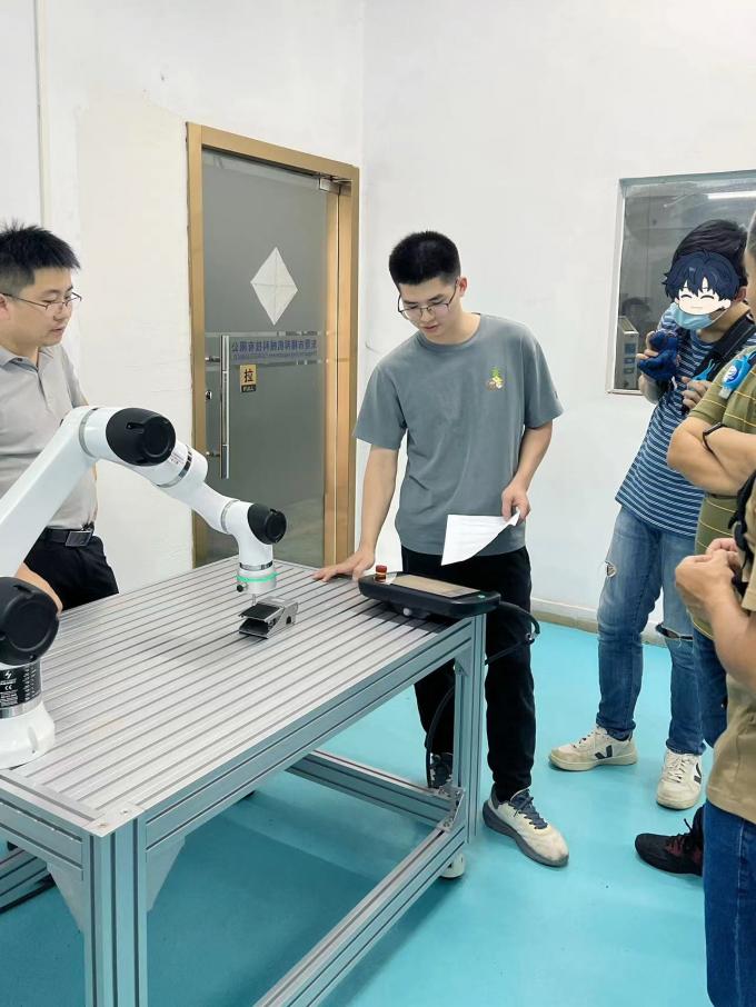 KingPo Had a Business Meeting with UL on the Robot Arm