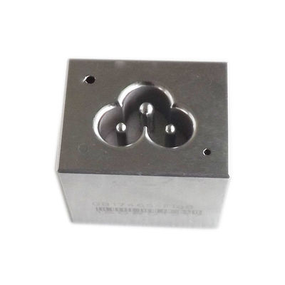 IEC 60320-1-1 C5 Connector 2.5A 250V With Hardened Steel Pins